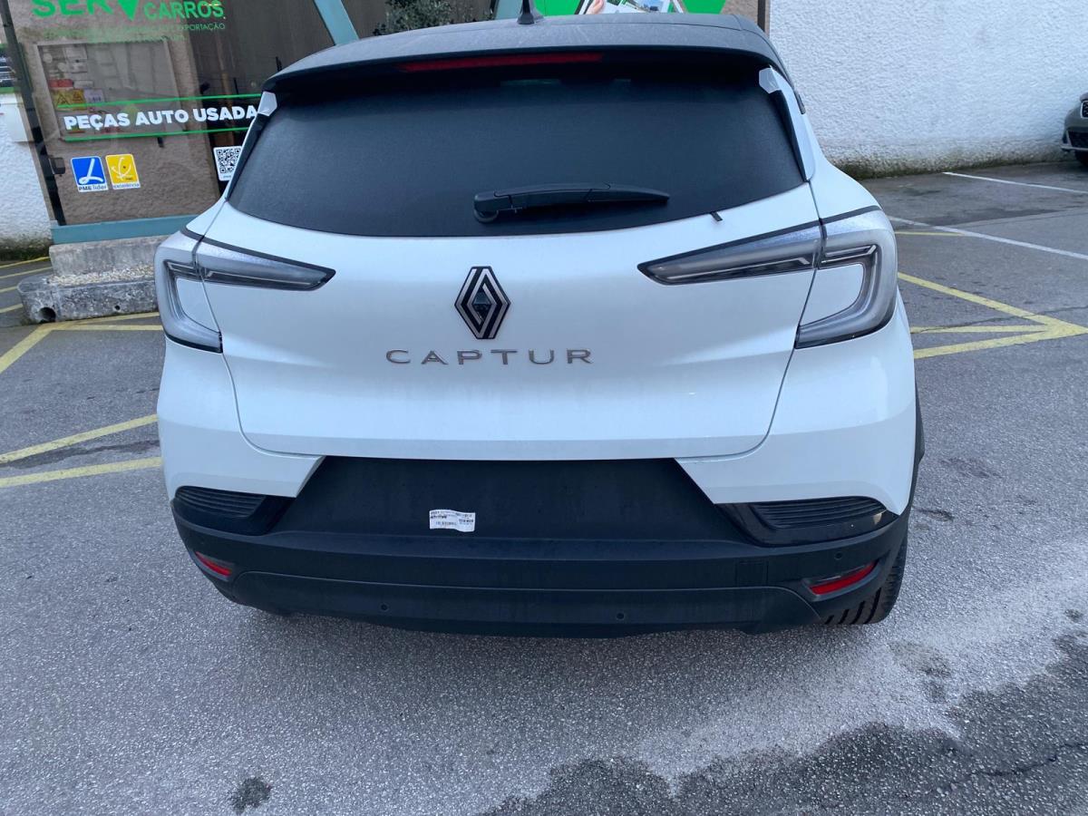 Rear Bumper Reinforcement: RENAULT CAPTUR II - |Servcarros