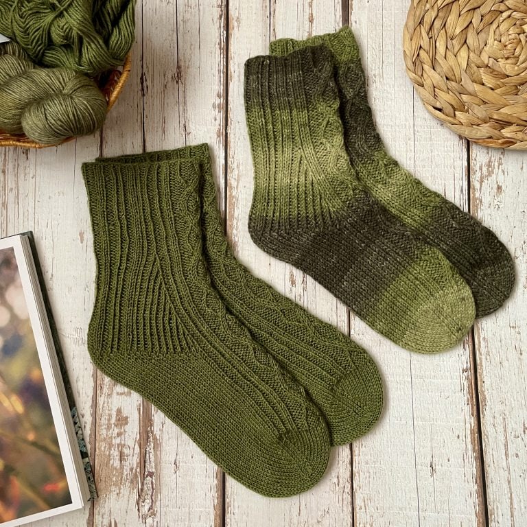 Celtica sock knitting pattern (PDF ENG) - Crealandia