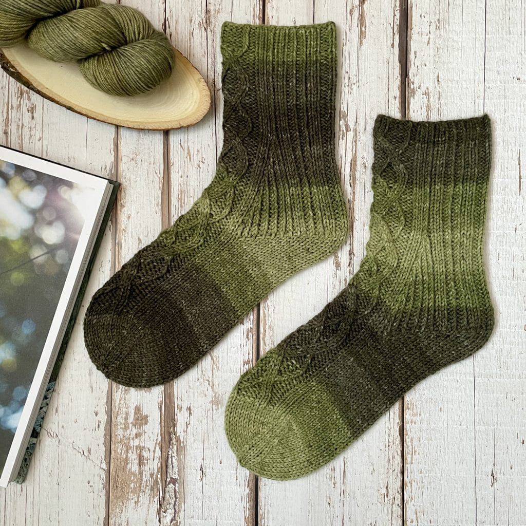 Celtica sock knitting pattern (PDF ENG) - Crealandia