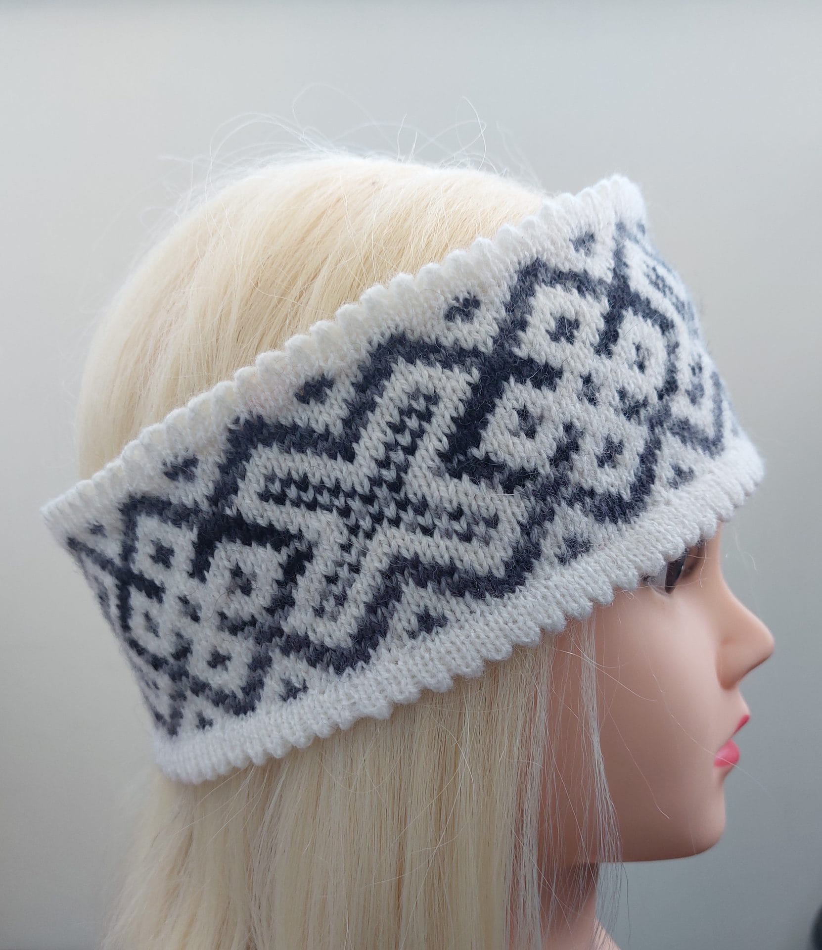 Women s knitted headband warm gray with jacquard pattern 2