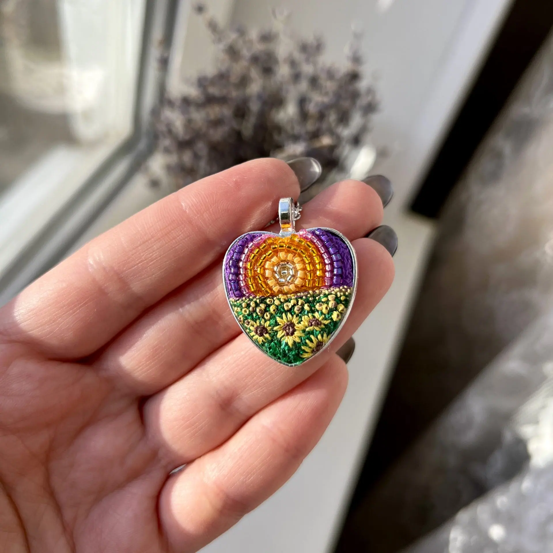 Sunflowers, landscape embroidery pendant - Crealandia