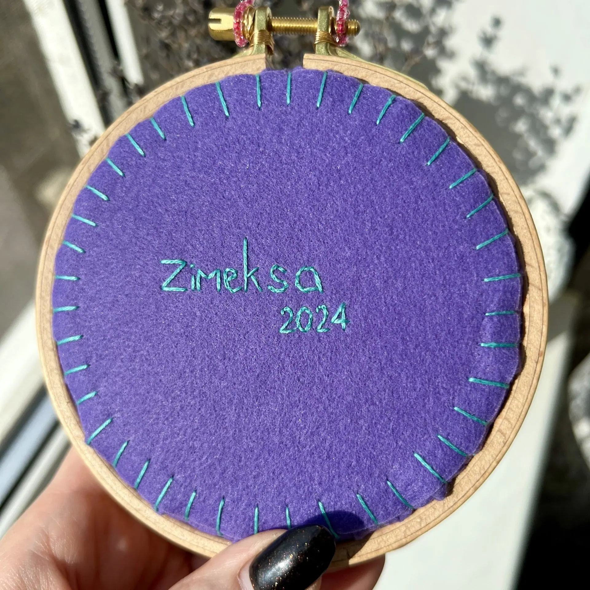 Pink Sunset, hand embroidery work - Crealandia
