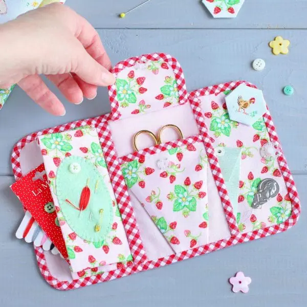 PDF Travel Sewing Organizer (Sewing Kit) Sewing Pattern - Crealandia
