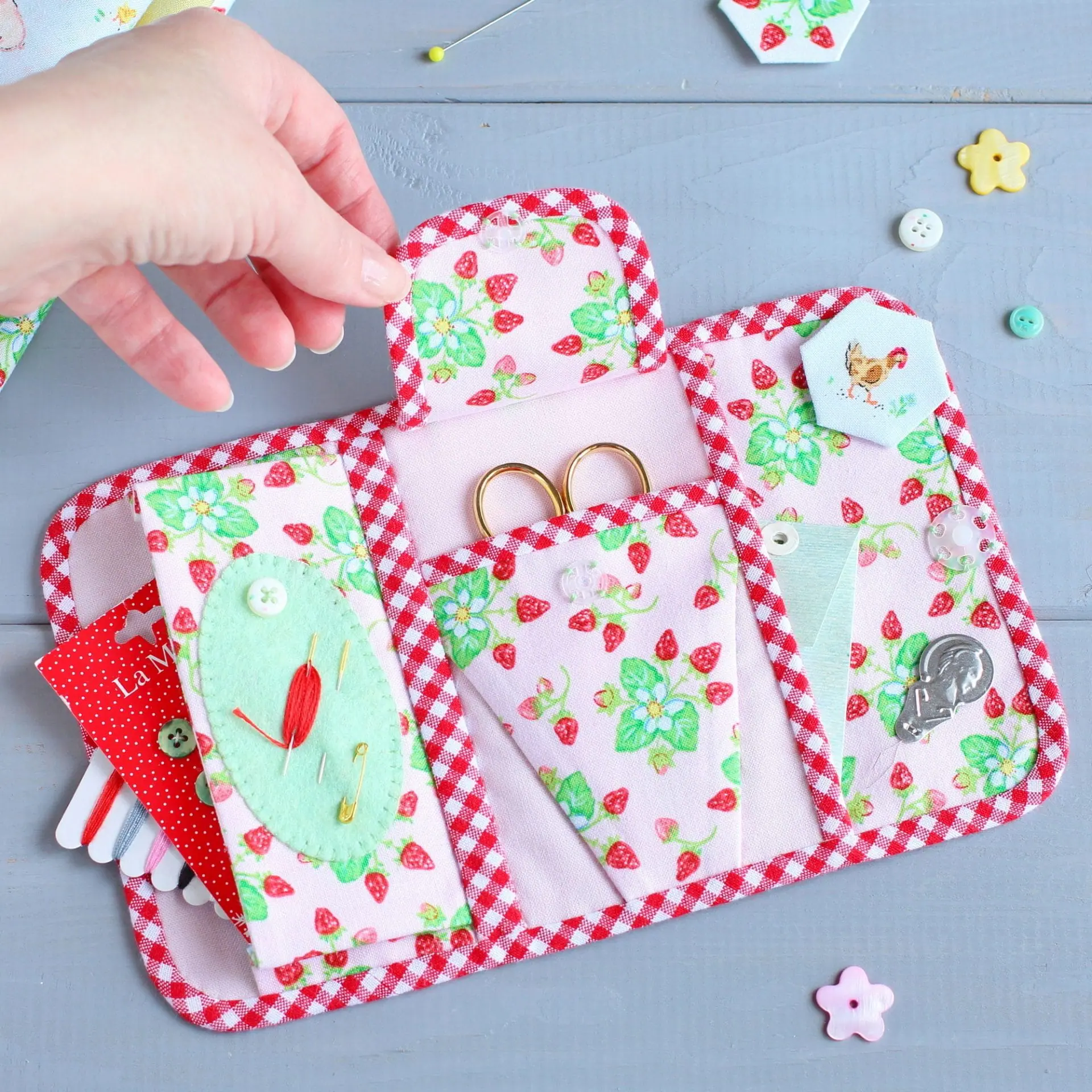 PDF Travel Sewing Organizer (Sewing Kit) Sewing Pattern - Crealandia