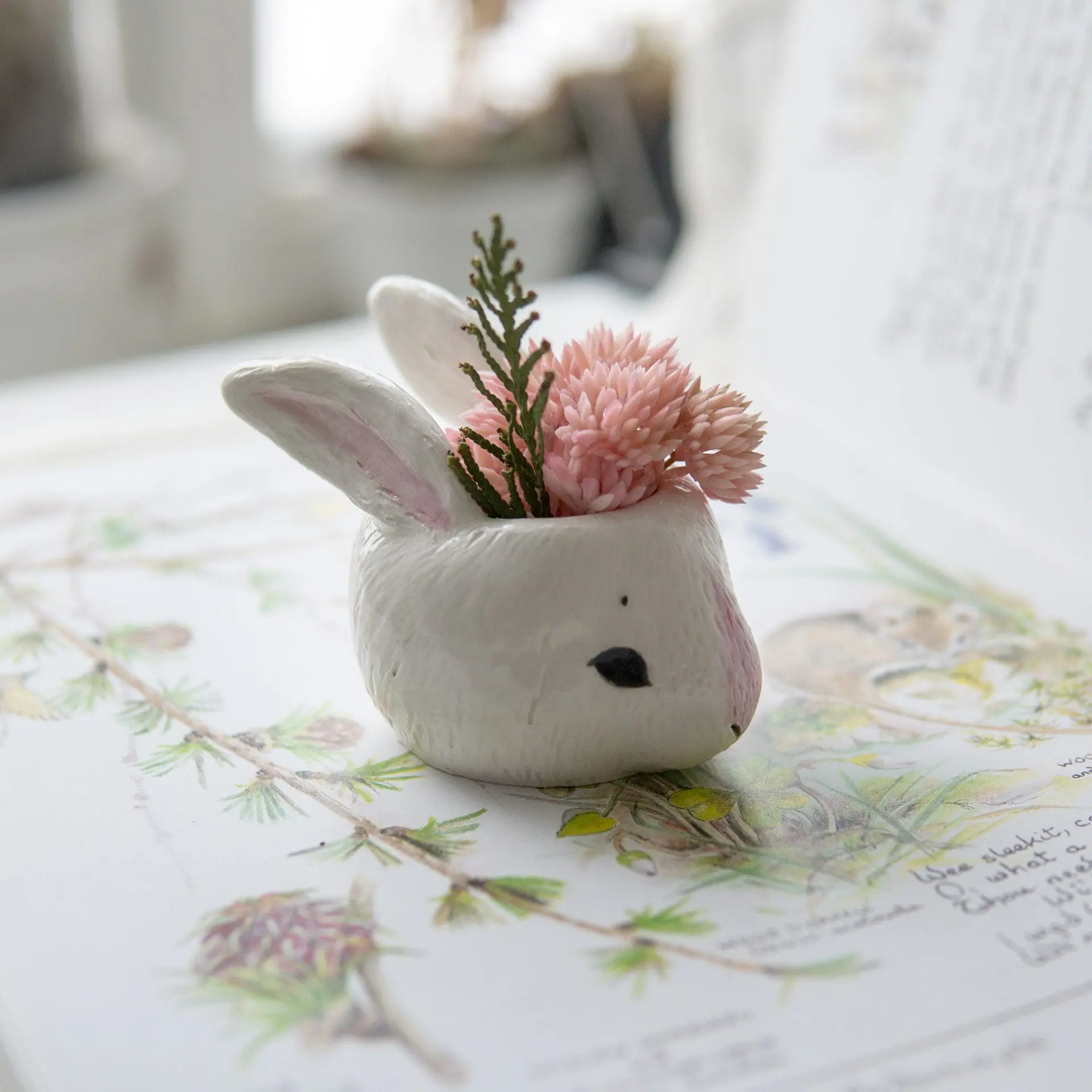 Bunny Bud Vase: Handmade Cute Ceramic Rabbit Head Vase - Crealandia