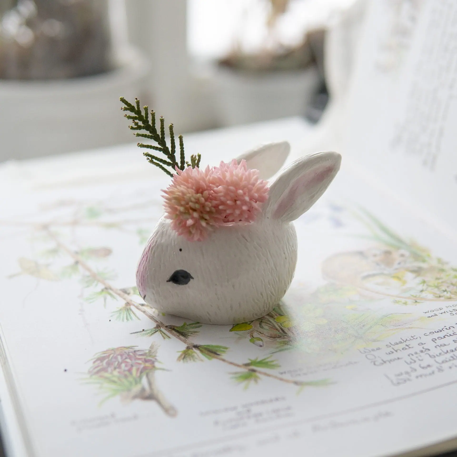 Bunny Bud Vase: Handmade Cute Ceramic Rabbit Head Vase - Crealandia