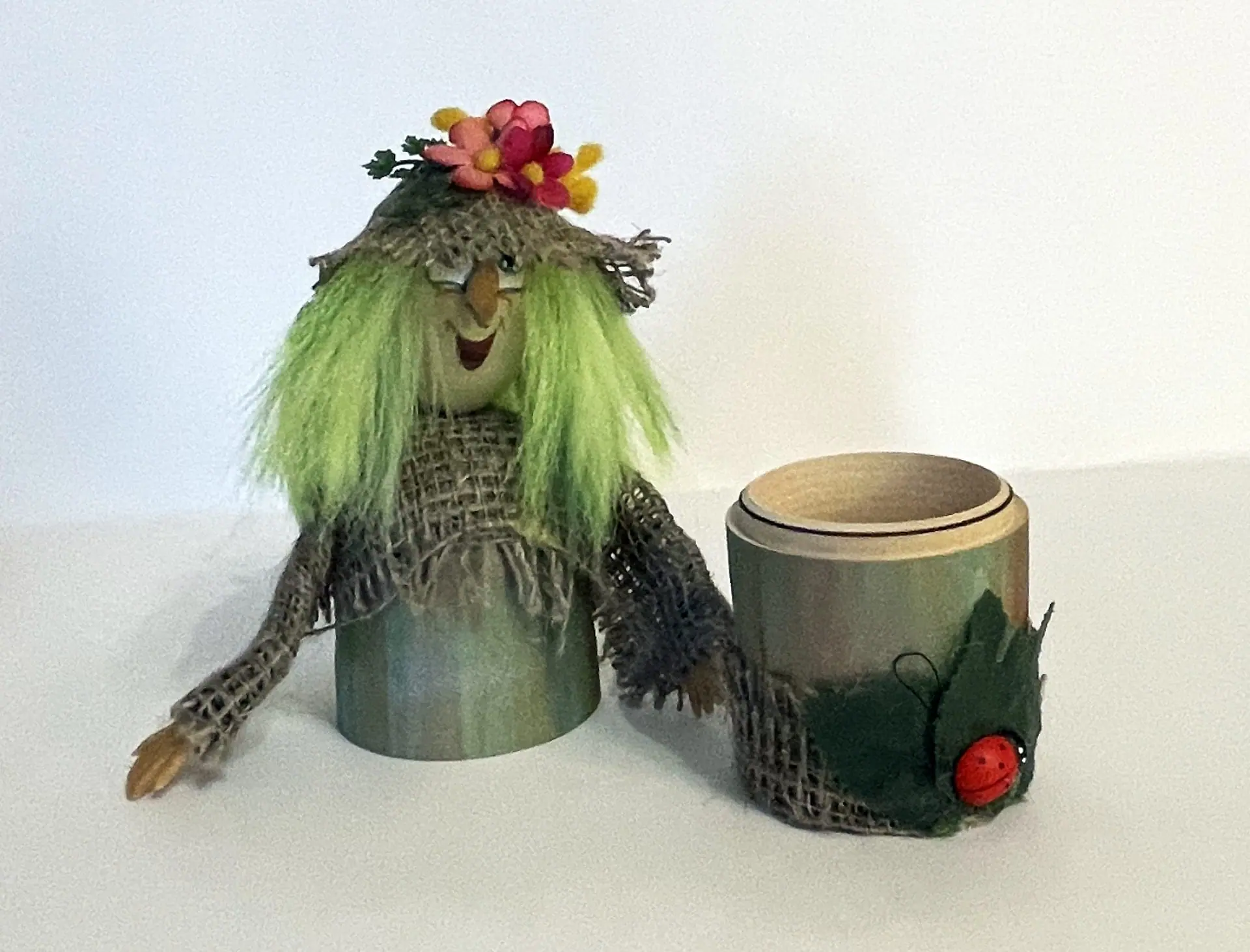 Halloween Witch opening doll - Crealandia