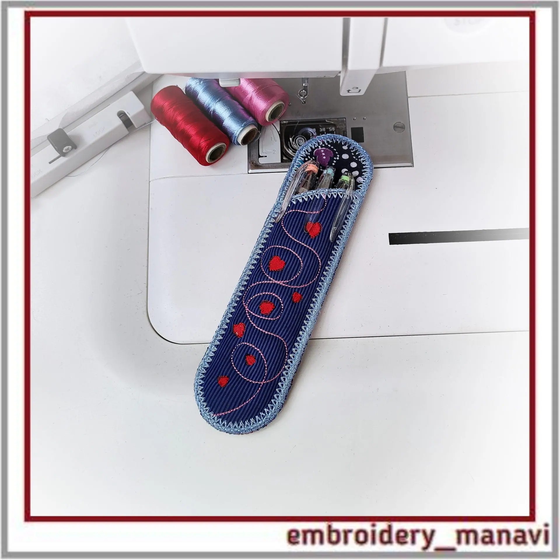 In the hoop Case with hearts for pens pencils markers design