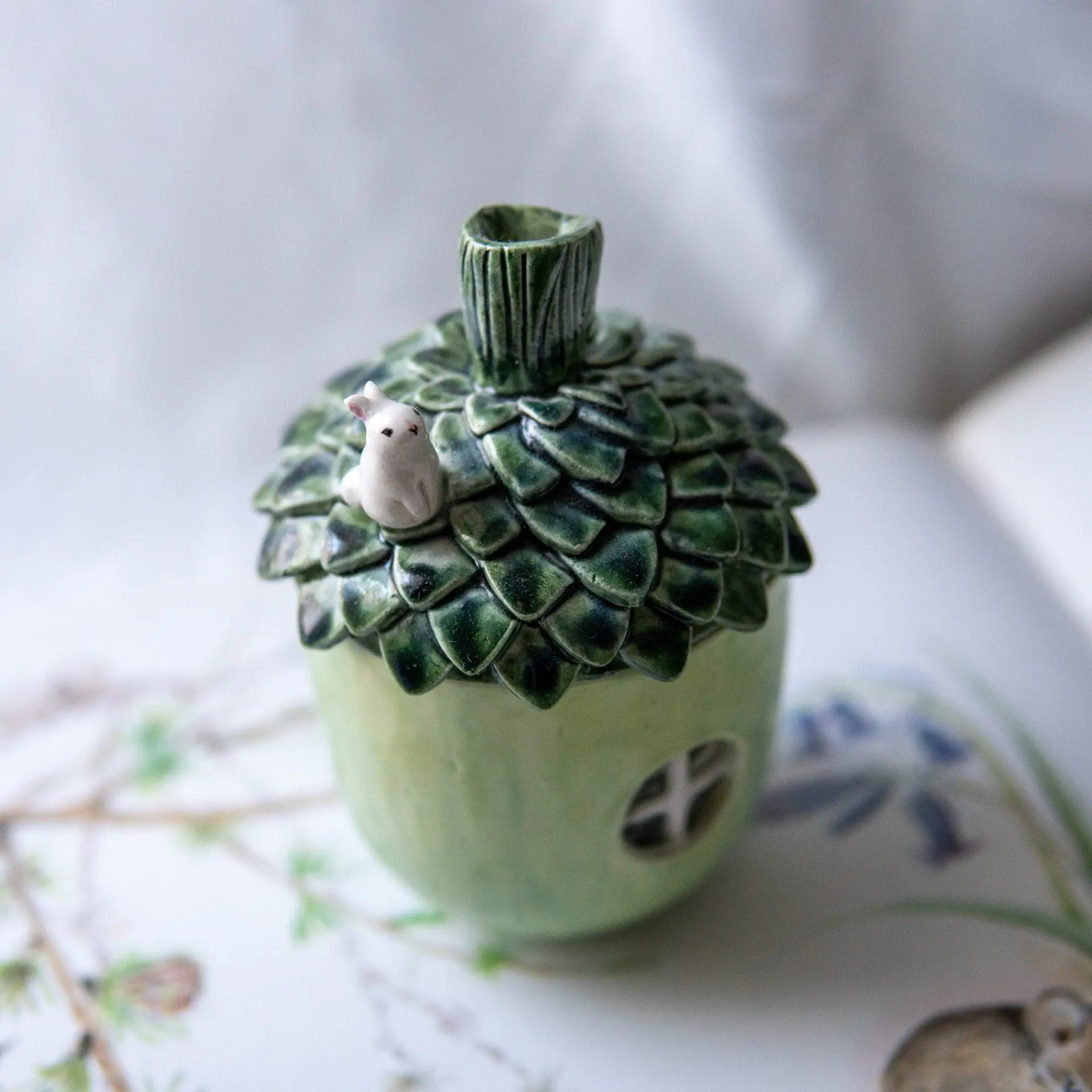 Magical Ceramic Acorn House Jar, Whimsical trinket box - Crealandia