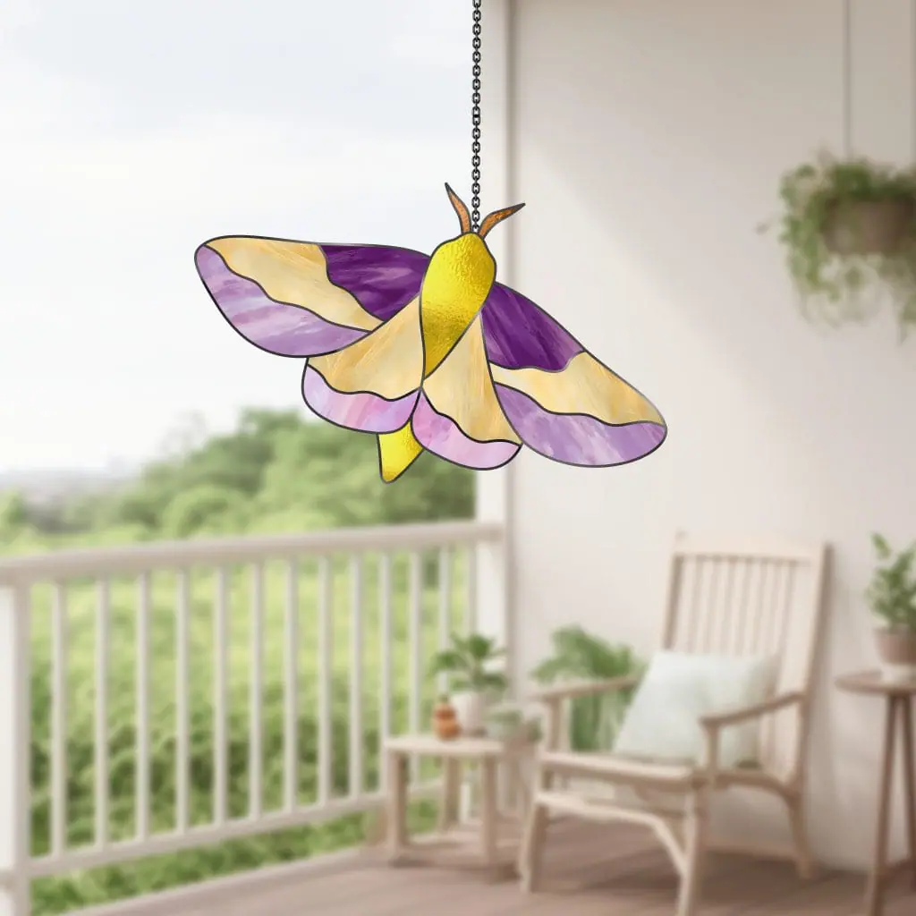 Stained Glass Pattern, Flying Maple Moth Suncatcher