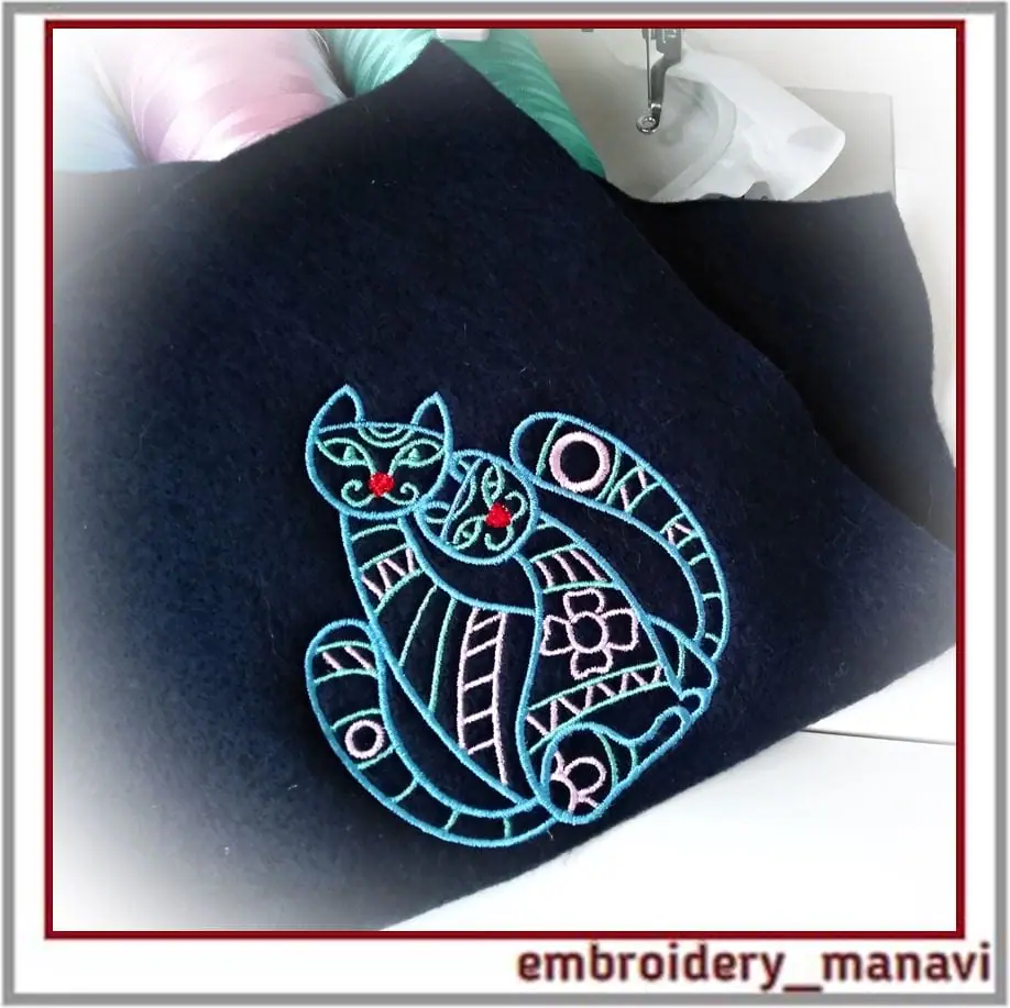 Embroidery design Outline with body filling pattern Cats 8