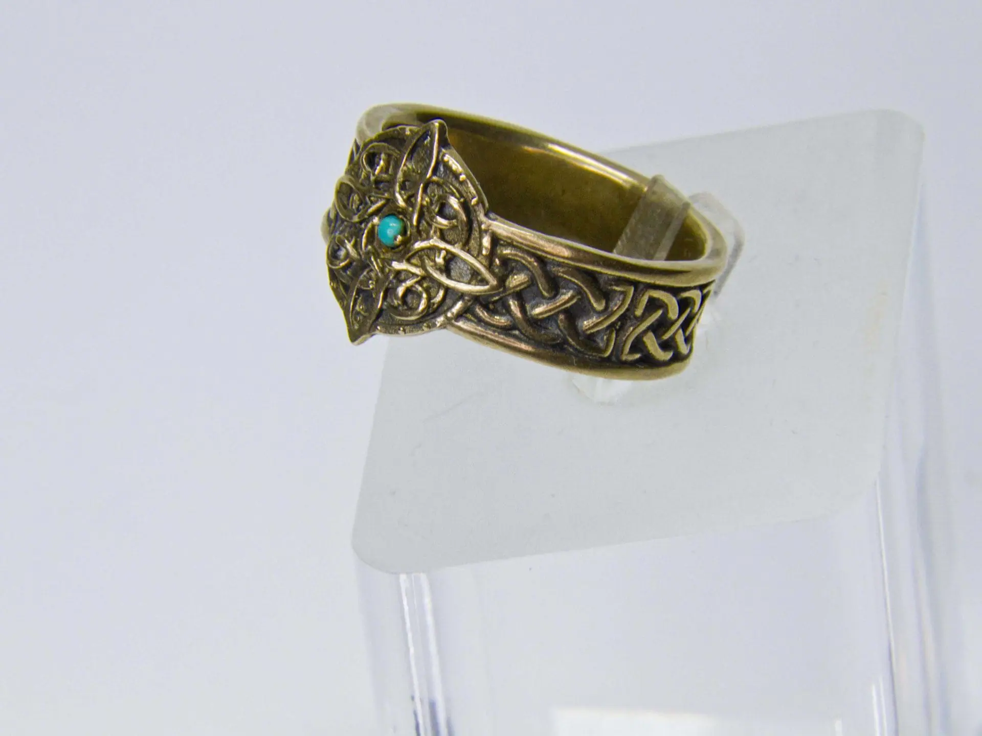 Ring of Mara / Unusual wedding ring / Celtic ring - Crealandia