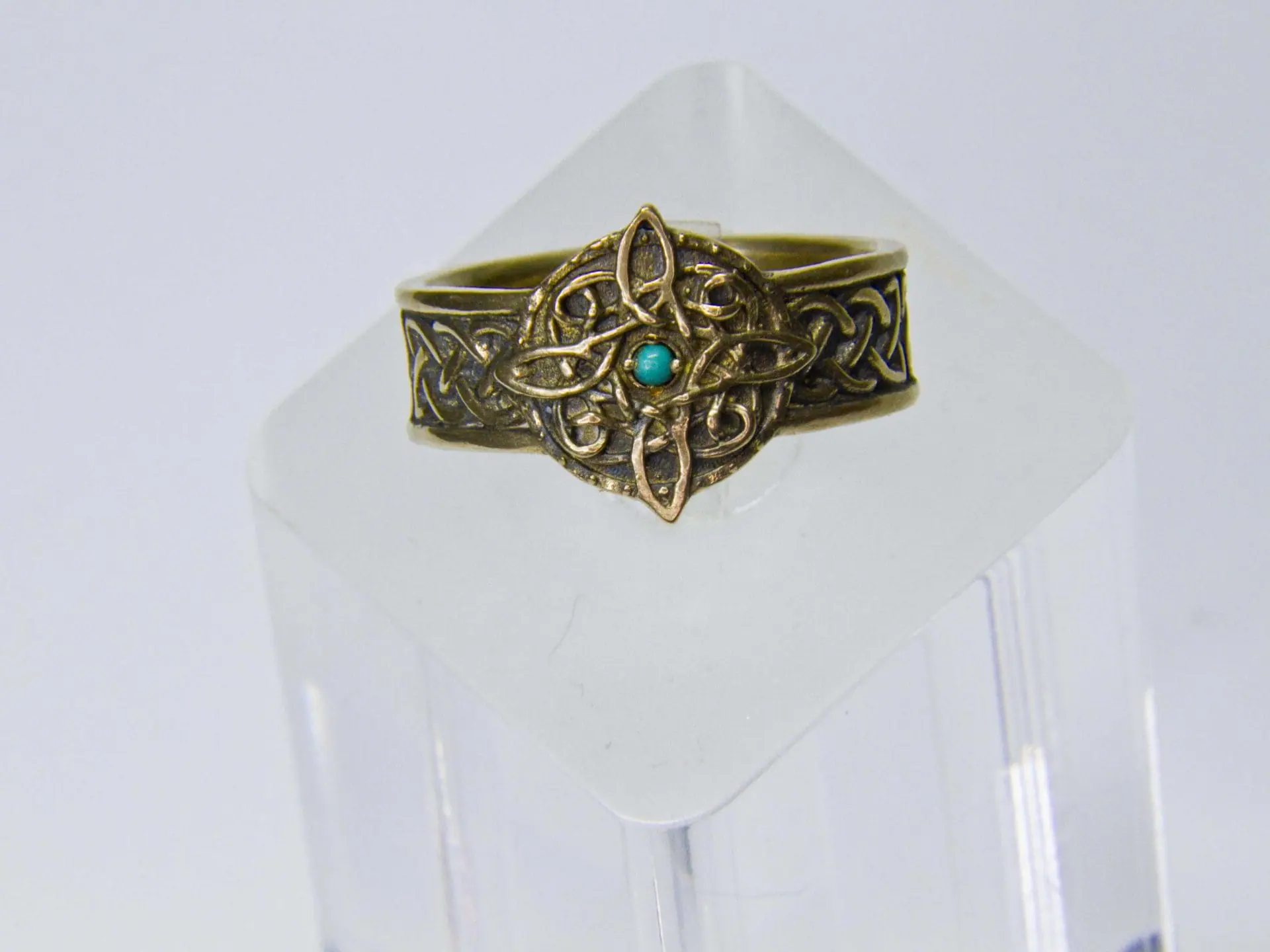 Ring of Mara / Unusual wedding ring / Celtic ring - Crealandia