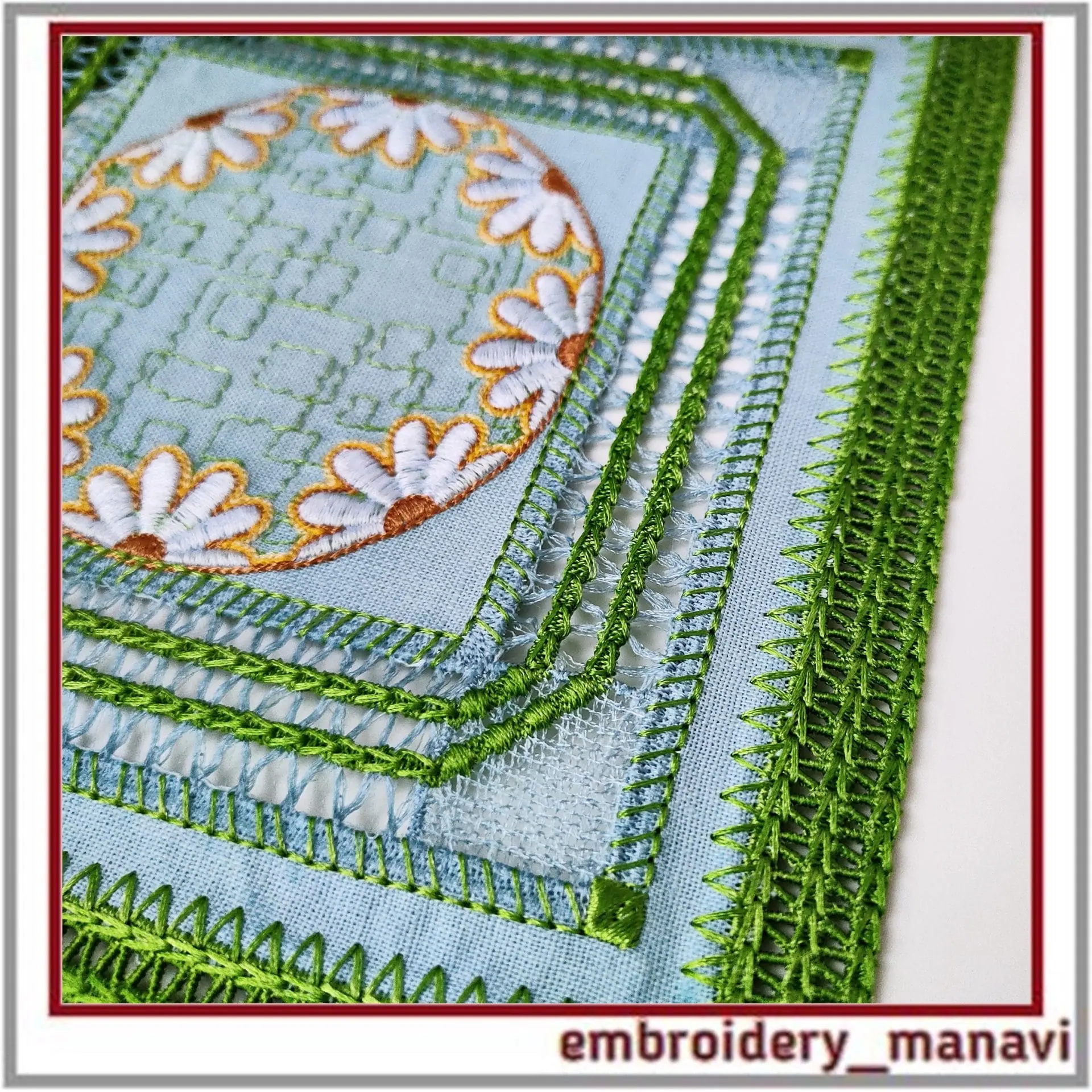 In The Hoop embroidery designs napkin with a lace edge FSL