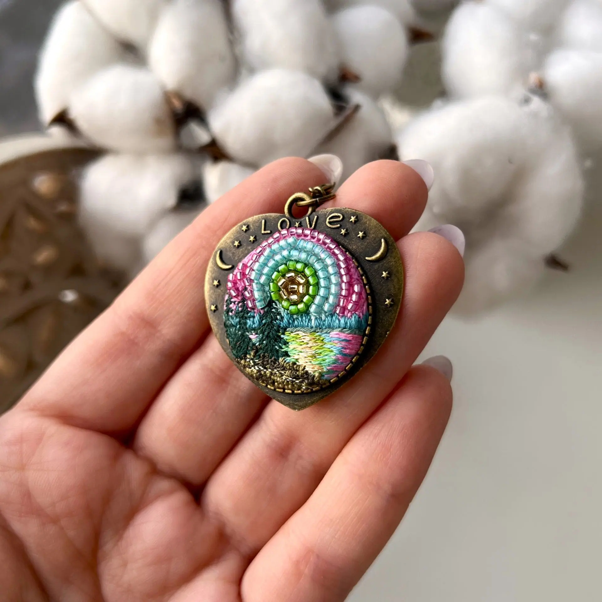 Spring Memories #1 landscape embroidery pendant - Crealandia