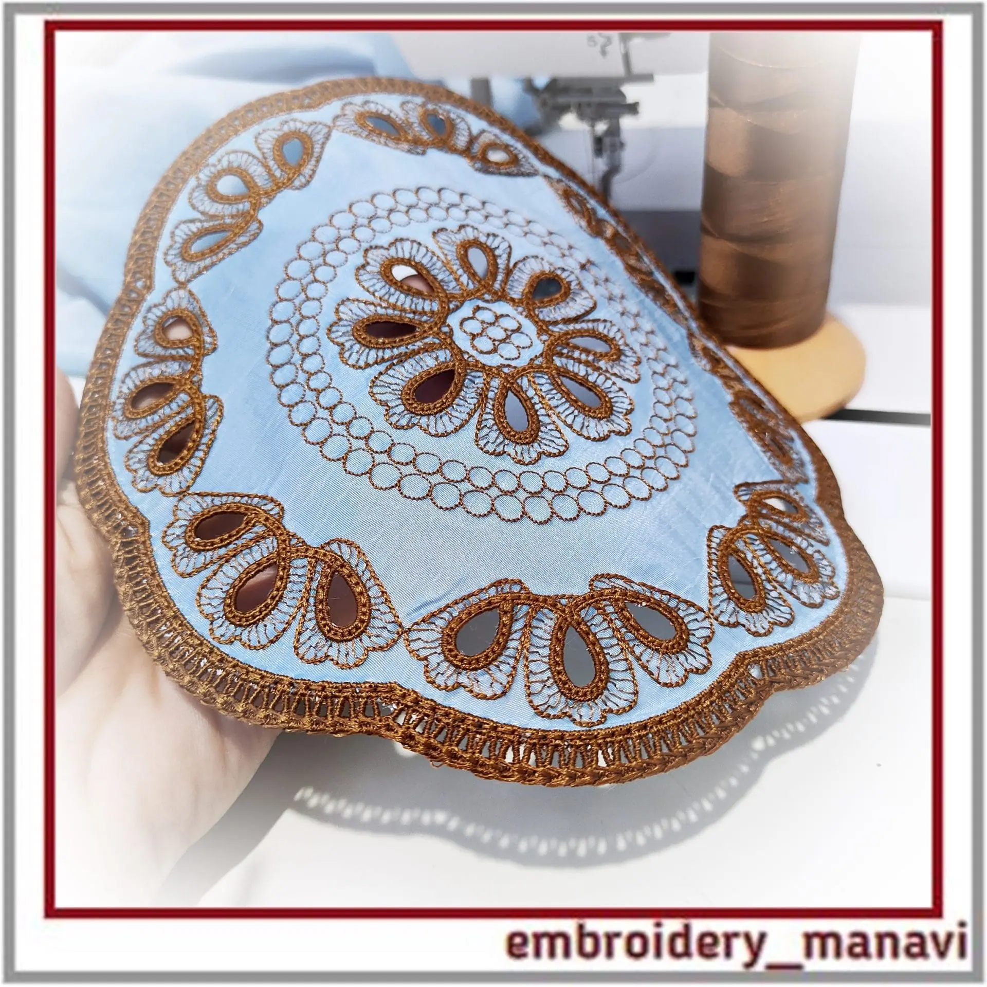 In the hoop Cutwork napkin and 3 elements in 2 sizes - Crealandia