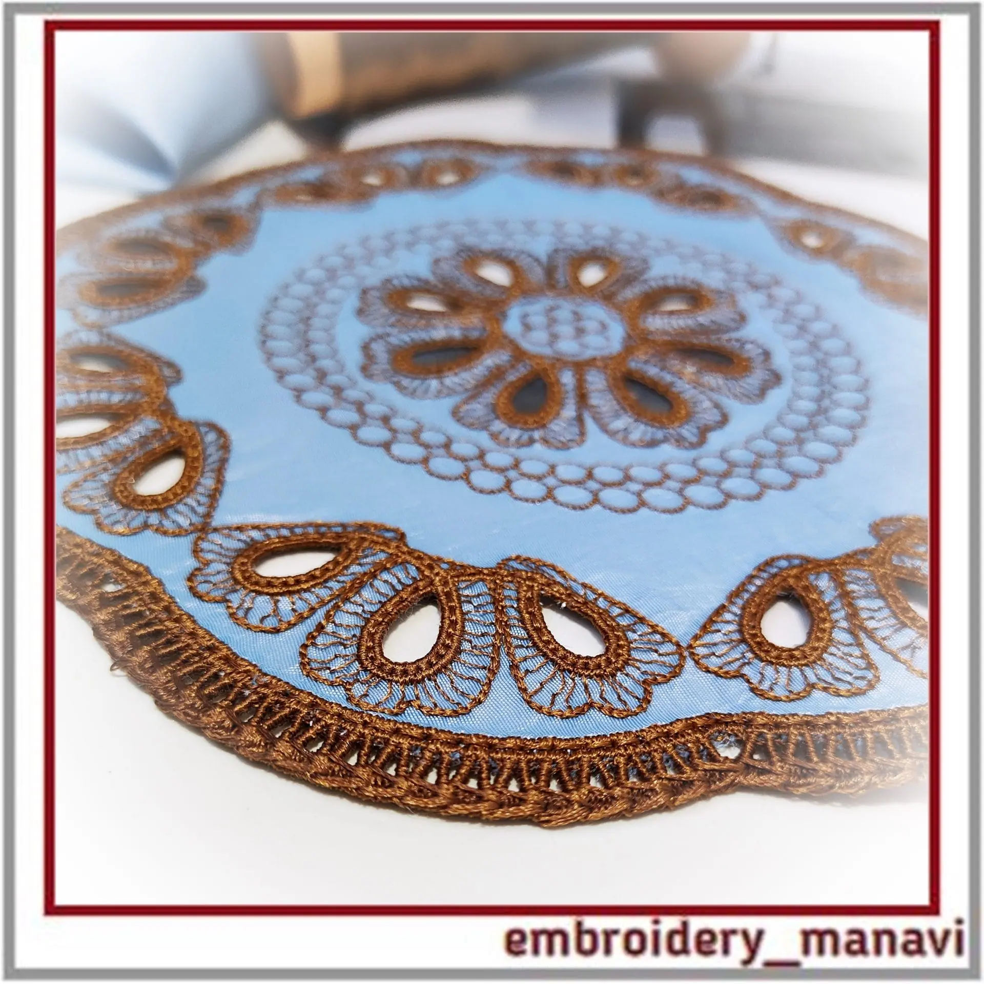 In the hoop Cutwork napkin and 3 elements in 2 sizes - Crealandia