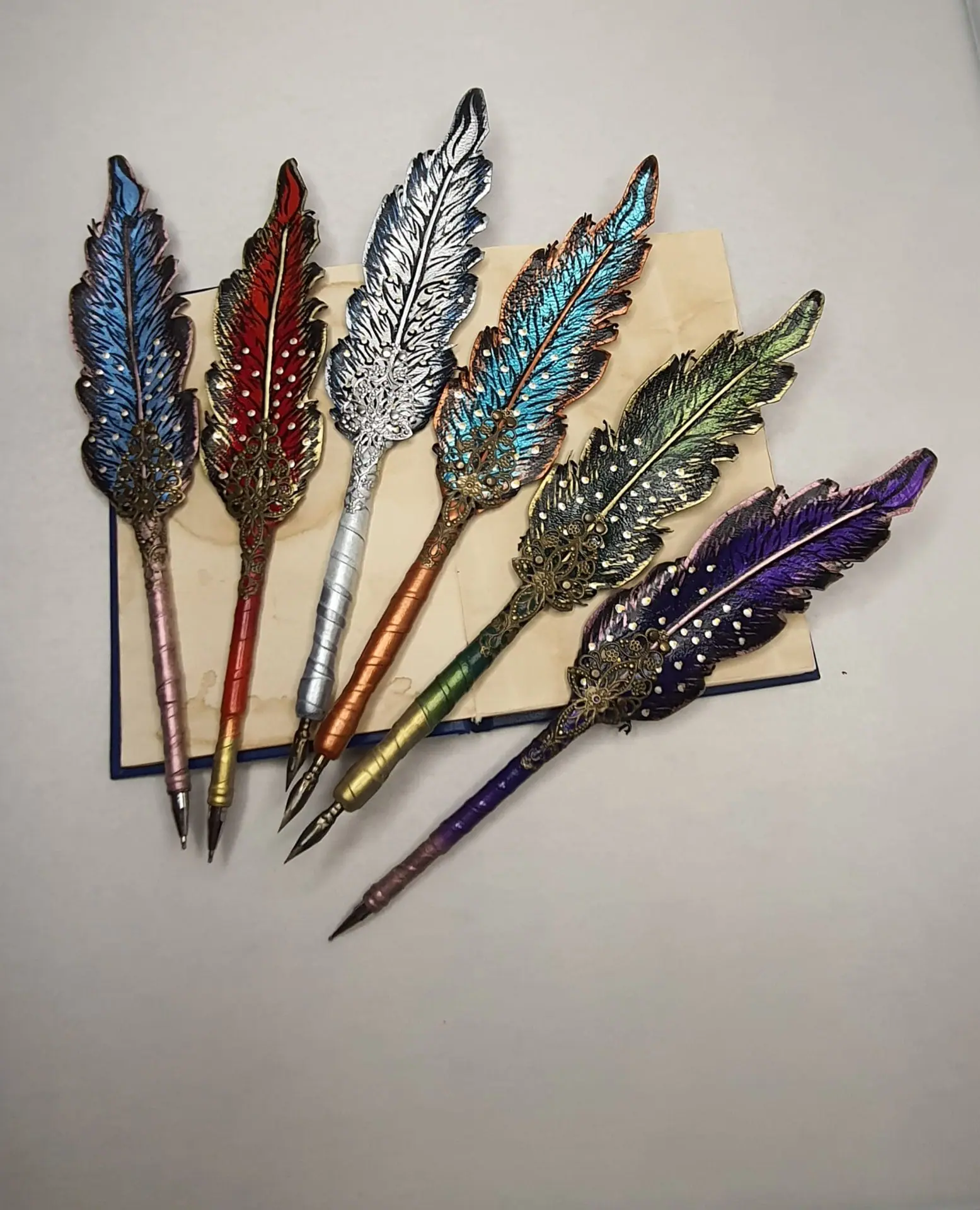 Unique leather feather pen - Crealandia