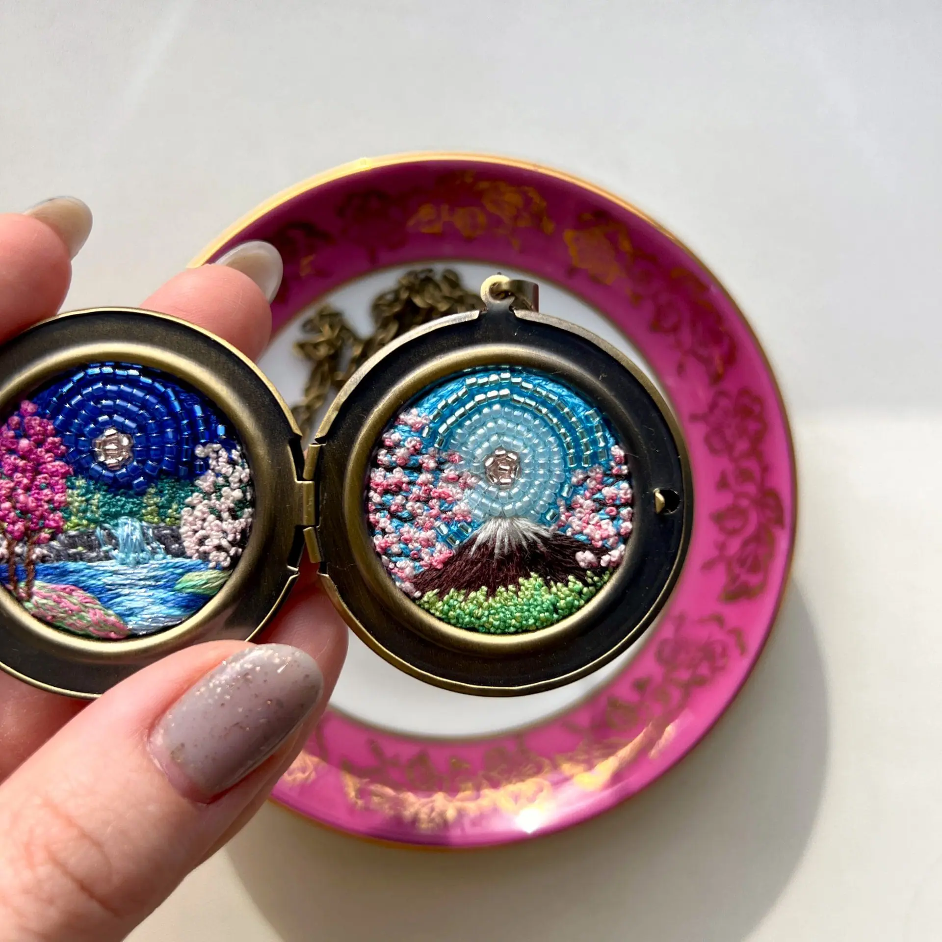 Hidden Portals to Spring, hand embroidered locket - Crealandia