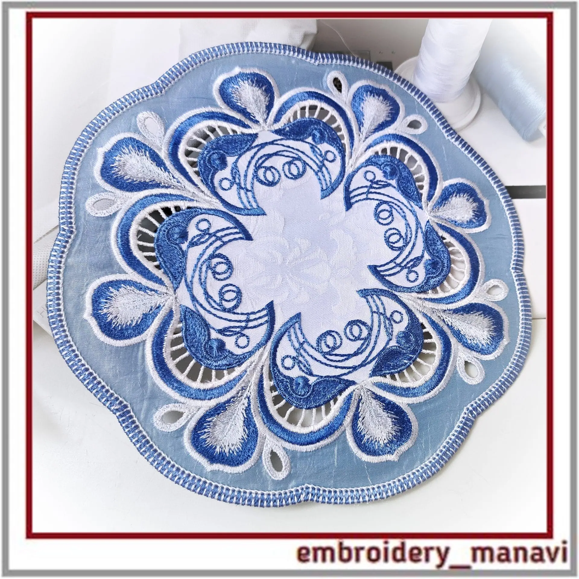 In the hoop Cutwork napkin with flowers Machine Embroidery Design ...