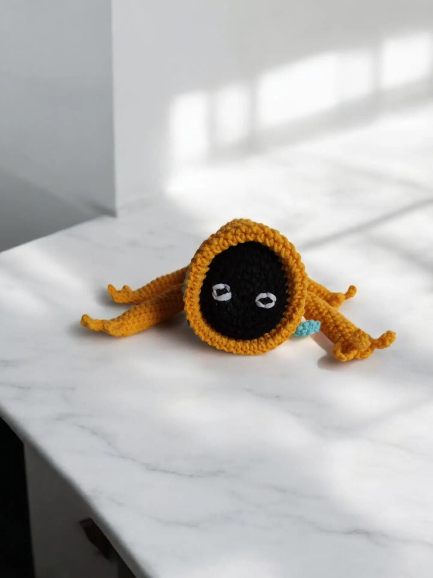 Entity Bone Thief (The Backrooms), knitted toy - Crealandia