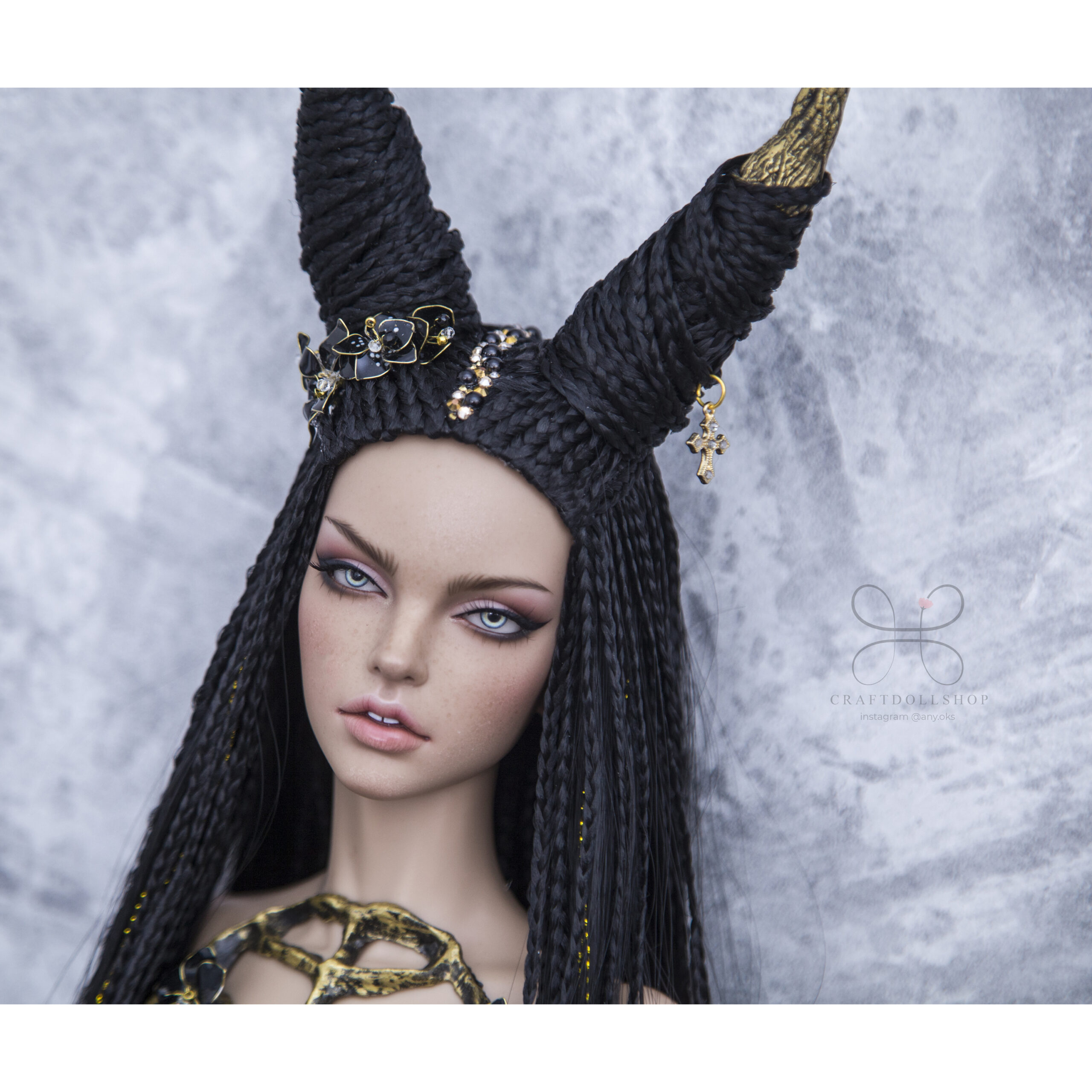 BJD Zi-Zi wig long Black with horns for head 8-9 (20,5c - DailyDoll Shop