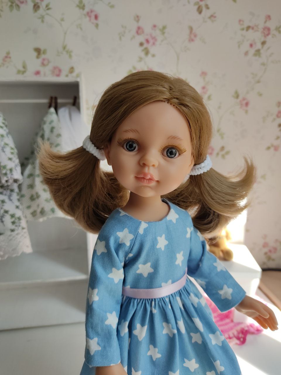 Dress pattern for Paola Reina dolls