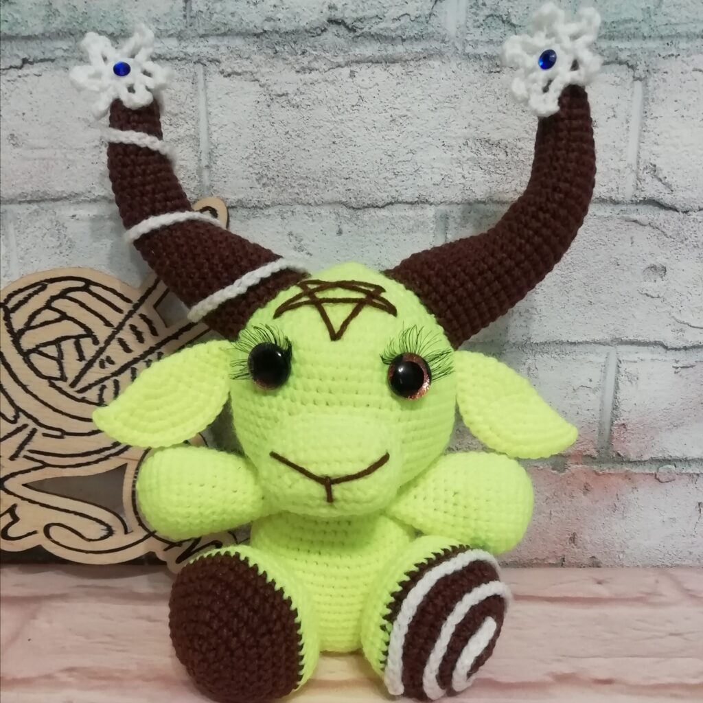 Baphomet crochet, baphomet amigurumi, gothic toy, custom bap