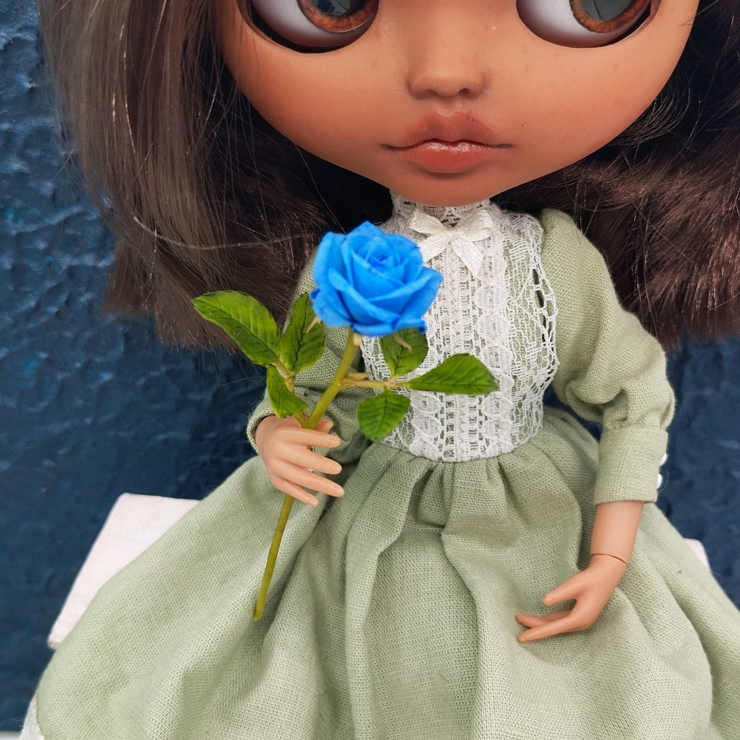 Miniature blue rose Scale 1 6 Dollhouse flowers