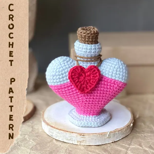 Love potion bottle crochet pattern. Amigurumi heart potion