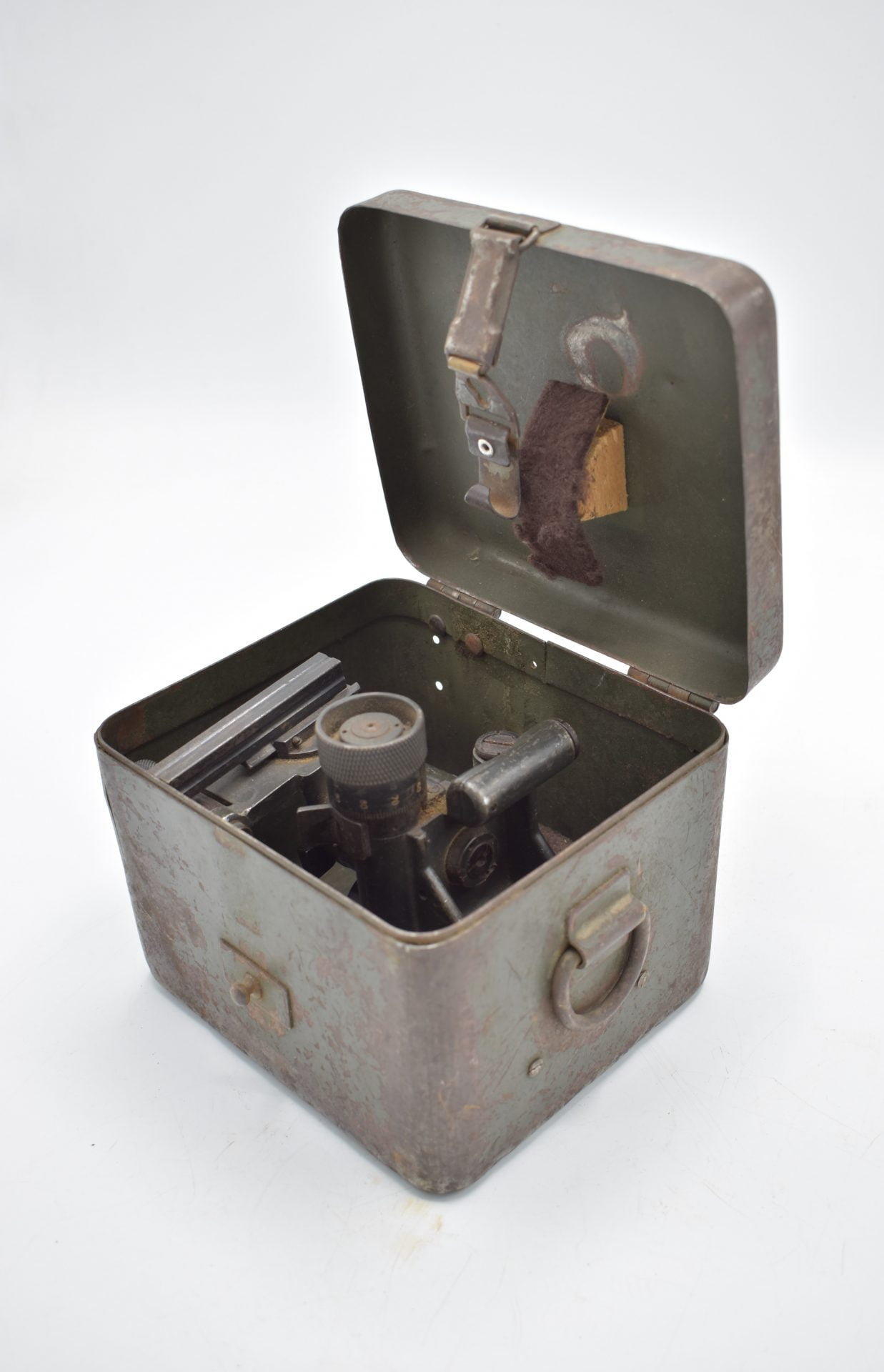 German WW2 G.r.w34 (8cm mortar) RA 35 sight with case – Byf41