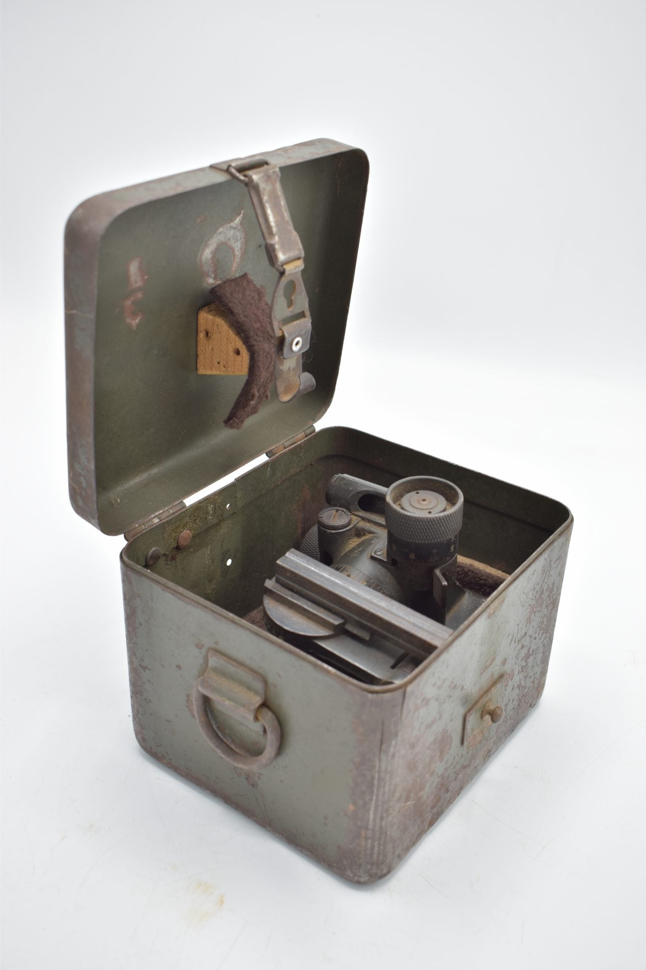 German WW2 G.r.w34 (8cm mortar) RA 35 sight with case – Byf41