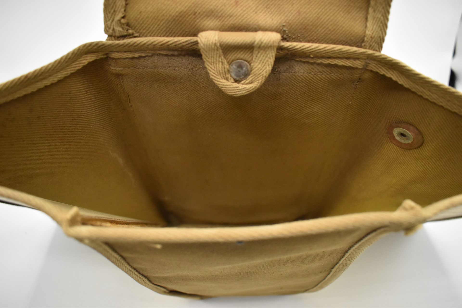 British WW2 Airborne Folding map case 1944 – Byf41