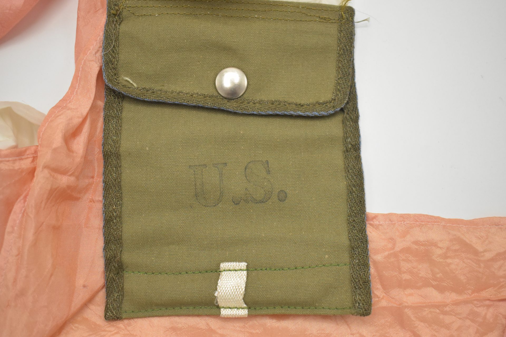 U.S WW2 Aerial streamer marked ‘1942’ – Byf41