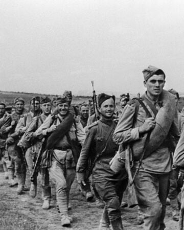 Soviet Early WW2 Sidecap (Pilotka) – Byf41