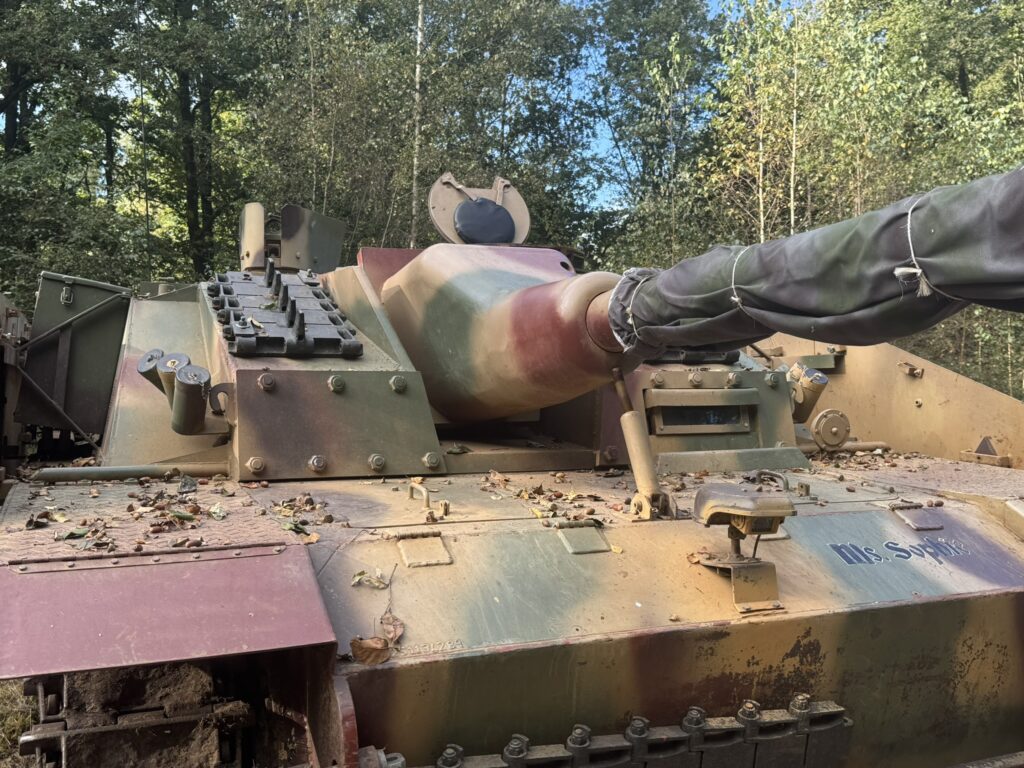 German StuG III Ausf.G Saukopf Replica tank - Byf41