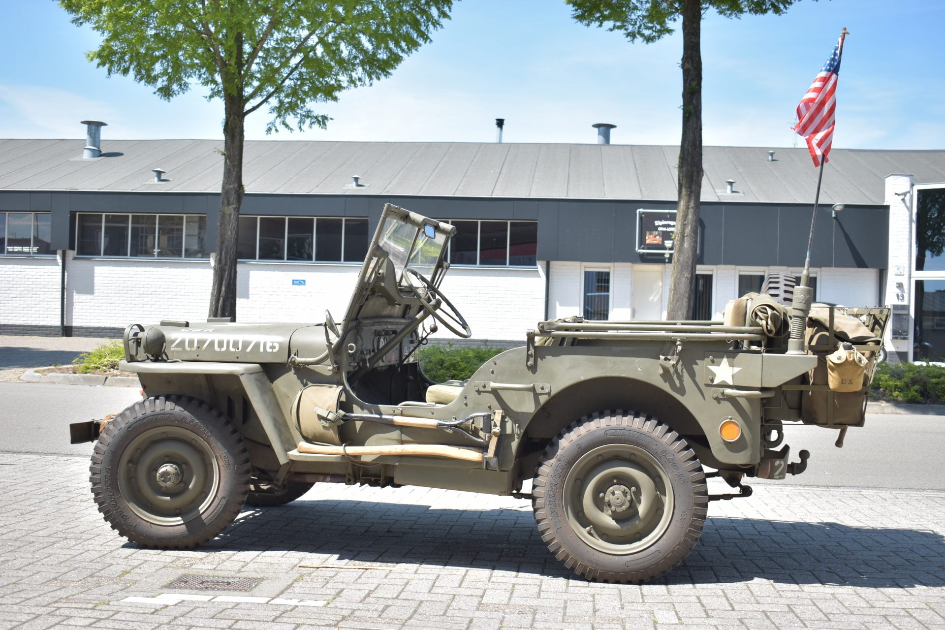 U.S 1943 Willys MB jeep - Byf41